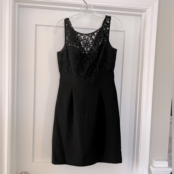 White House Black Market | Dresses | White House Black Market Black Lace Keyhole Dress | Poshmark